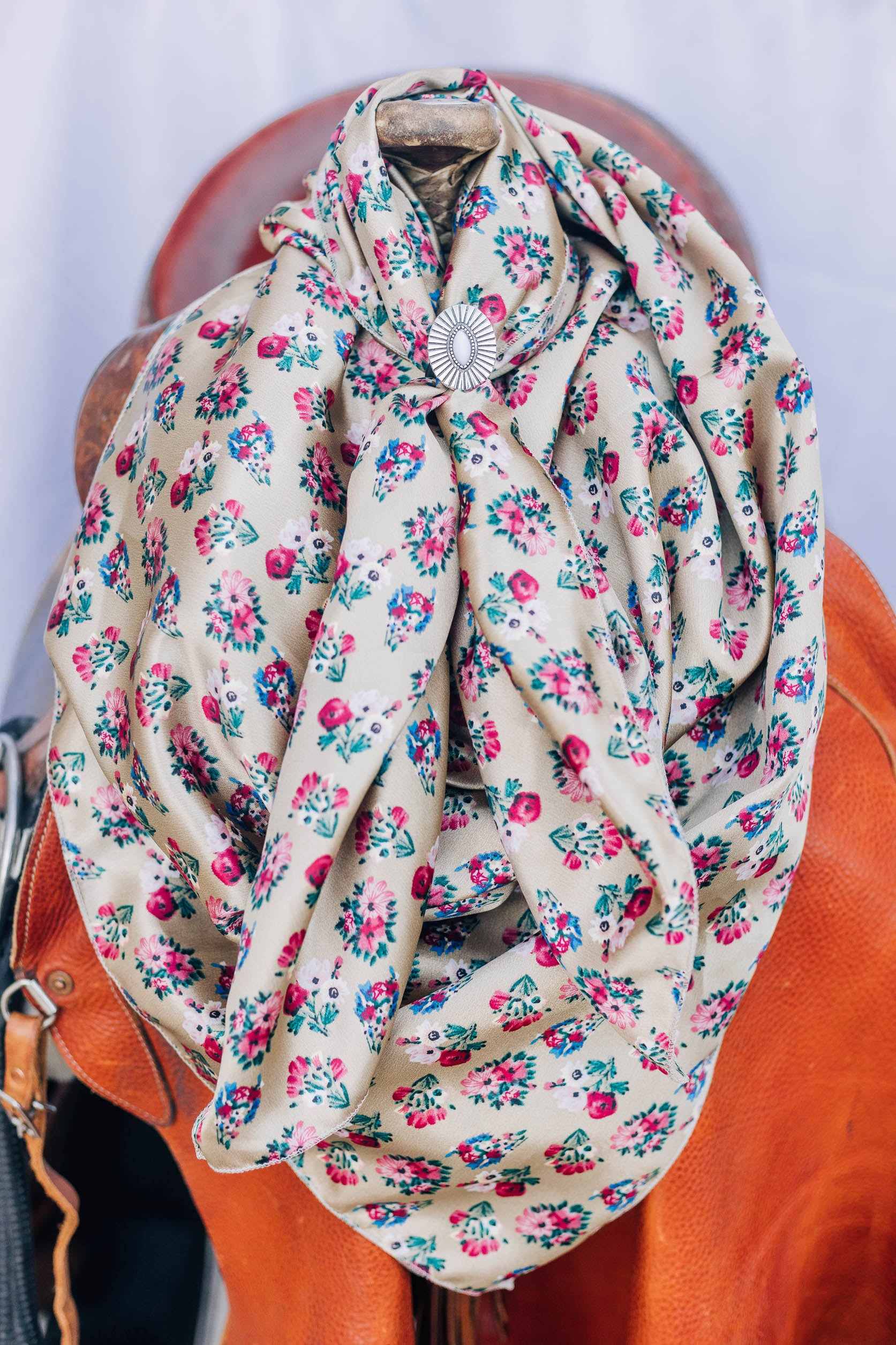 Tan Pink Floral Bouquet Wild Rag – ProRate Equine